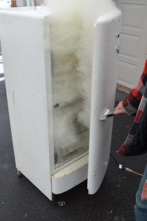 How to Make a Fridge Smoker - Mental Scoop