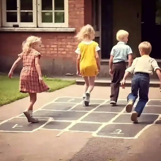 Forgotten School Yard Games From The 50’s And 60’s - Mental Scoop