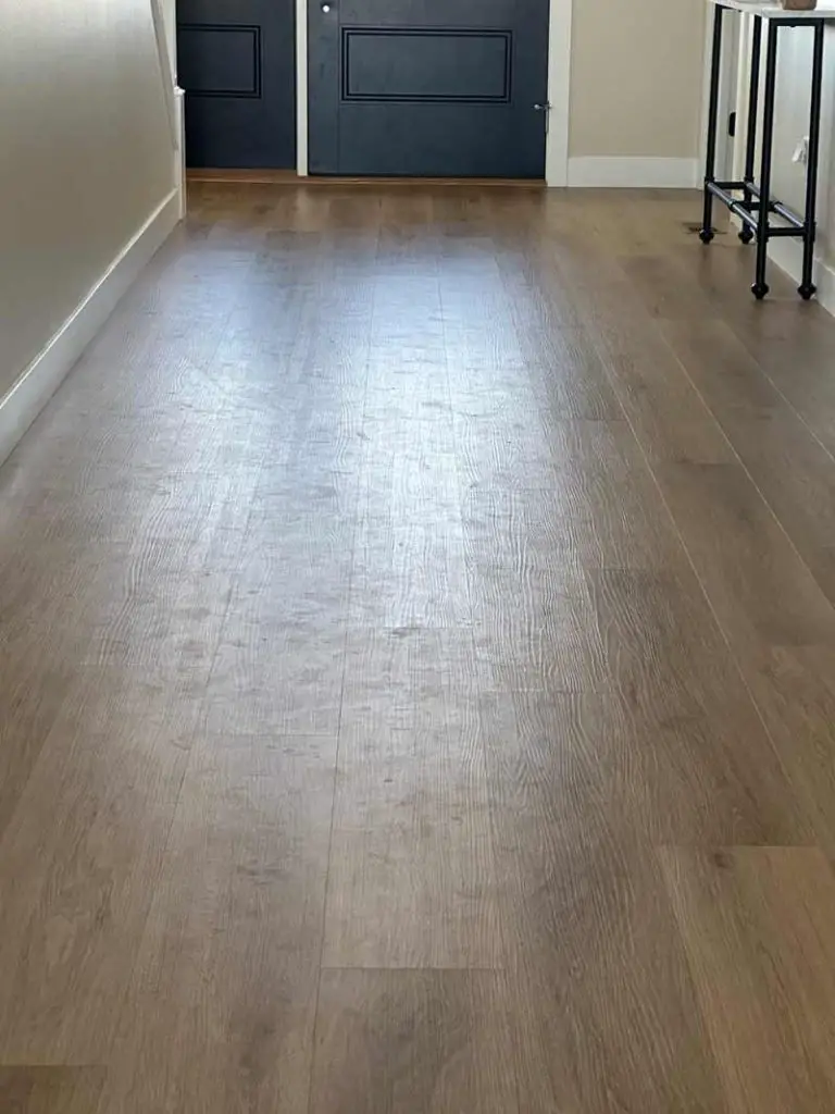 How To Prevent Footprints On Hardwood Floors - Mental Scoop