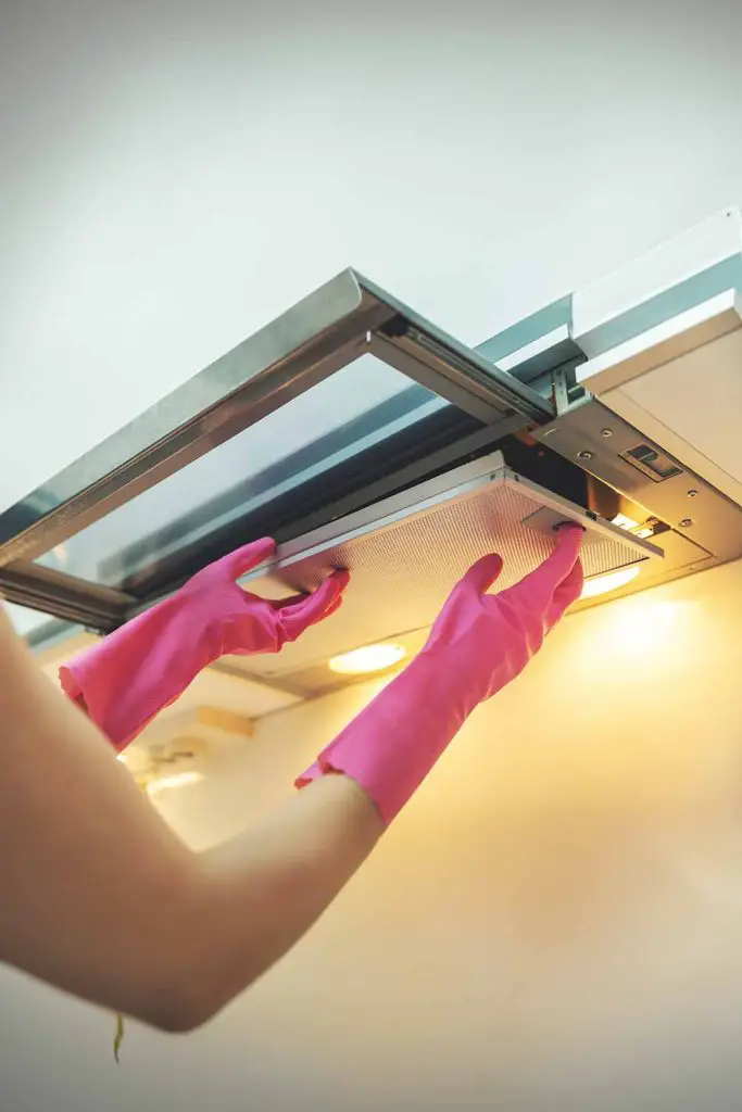 How To Clean Your Cooker Hood Extraction Filter! - Mental Scoop